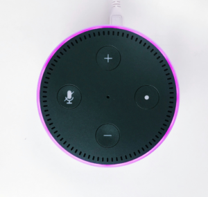 Alexa, Siri und Co. – welcher Sprachassistent ist der beste? - Smieten Blog